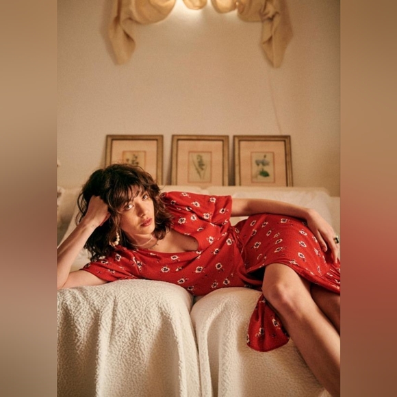 Sezane | Dresses | Sezane Demain Laura Dress In Red Bouquet Wrap Floral ...